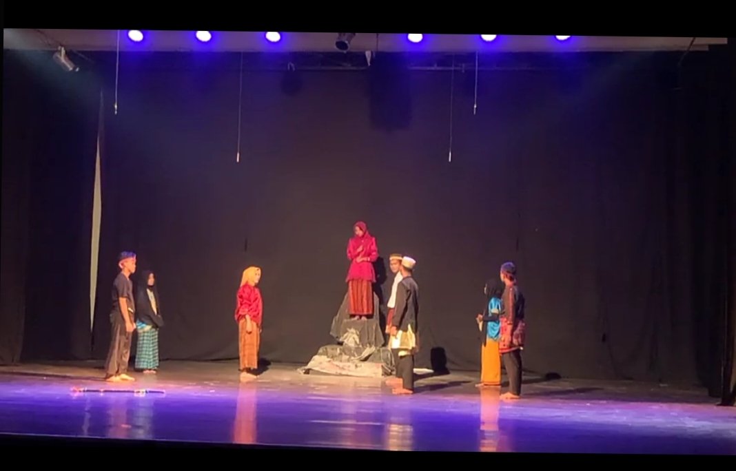 Teater Anak Sekolah (TAS) SMAN 1 Kempo di Taman Budaya MataramNTB ...